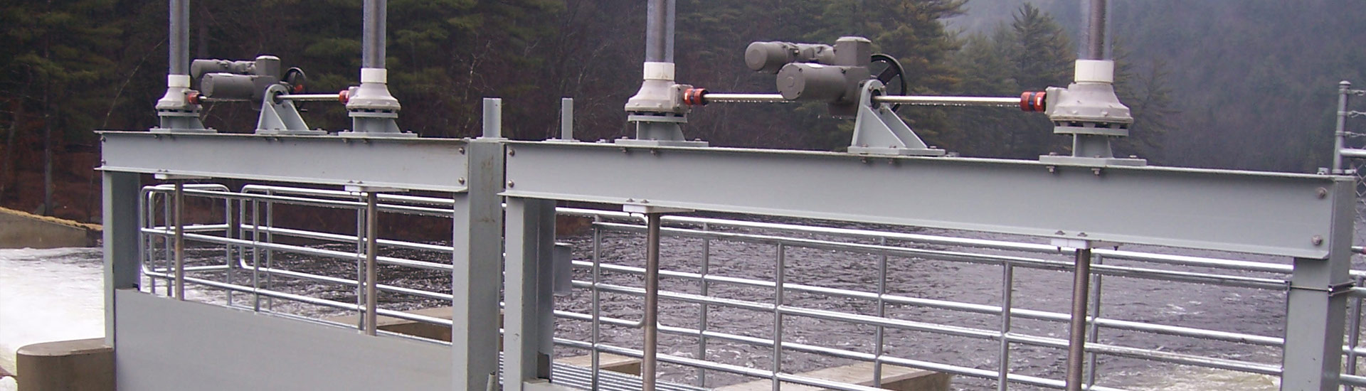 Screw Stem Hoists | Electric Actuator Hoists | Steel Fab Inc.