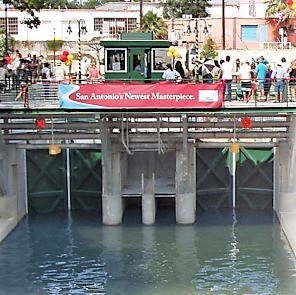 Miter Gates | Lock Gates | Steel Fab Inc.